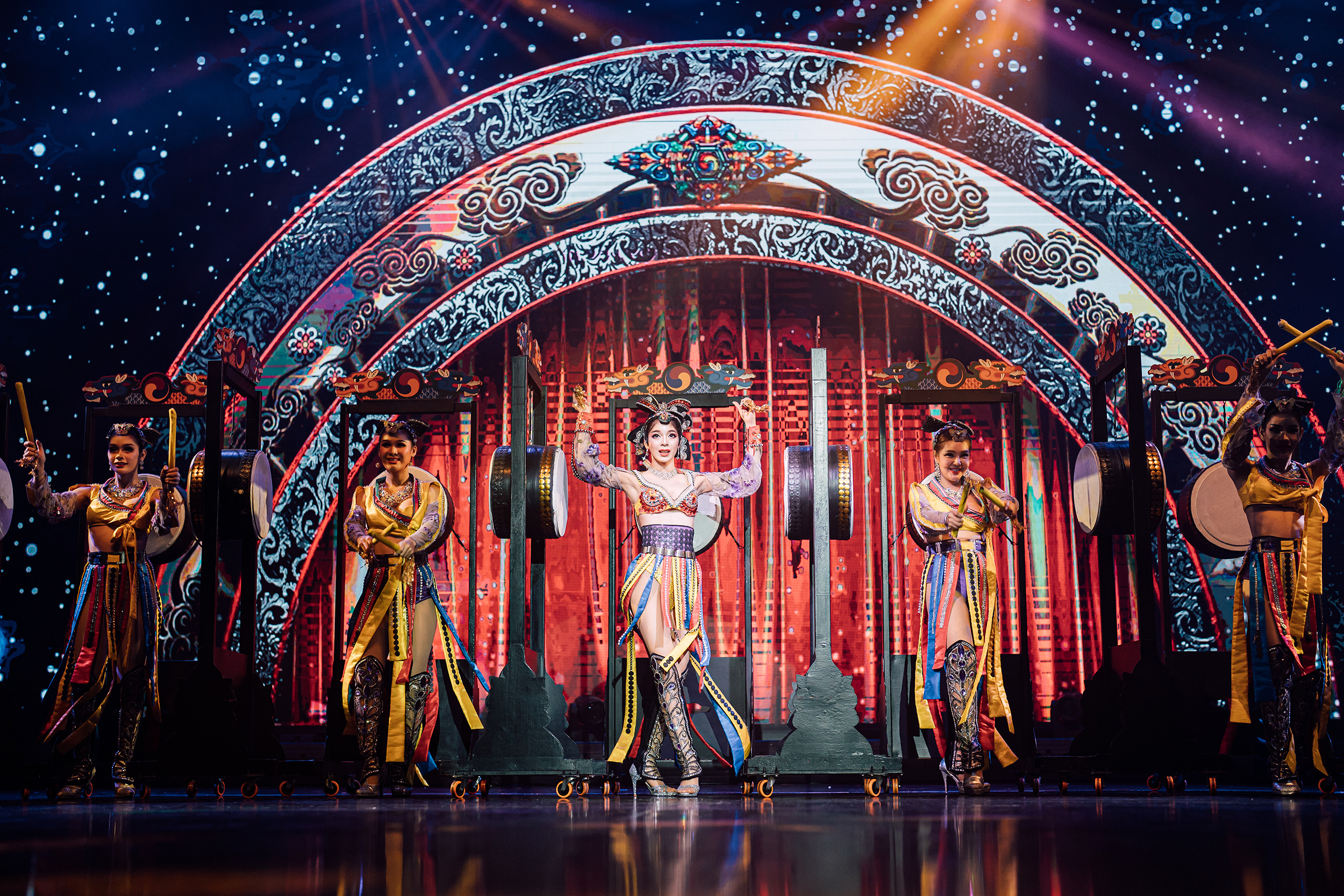 Simon Cabaret Phuket - Phuket's Best Cabaret Show